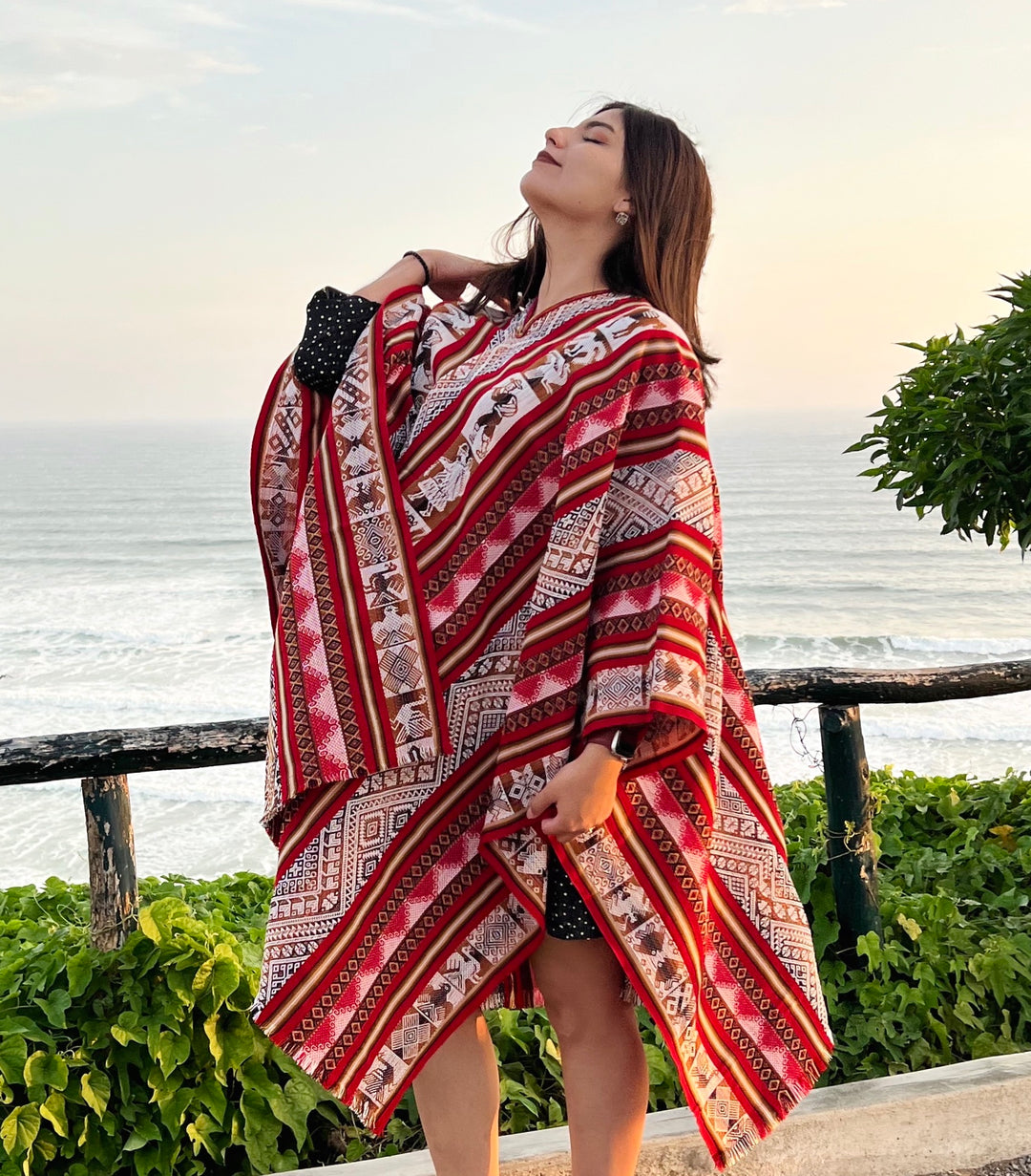 Peruvian Ethnic Ponchos – Alpaki Peruvian Art